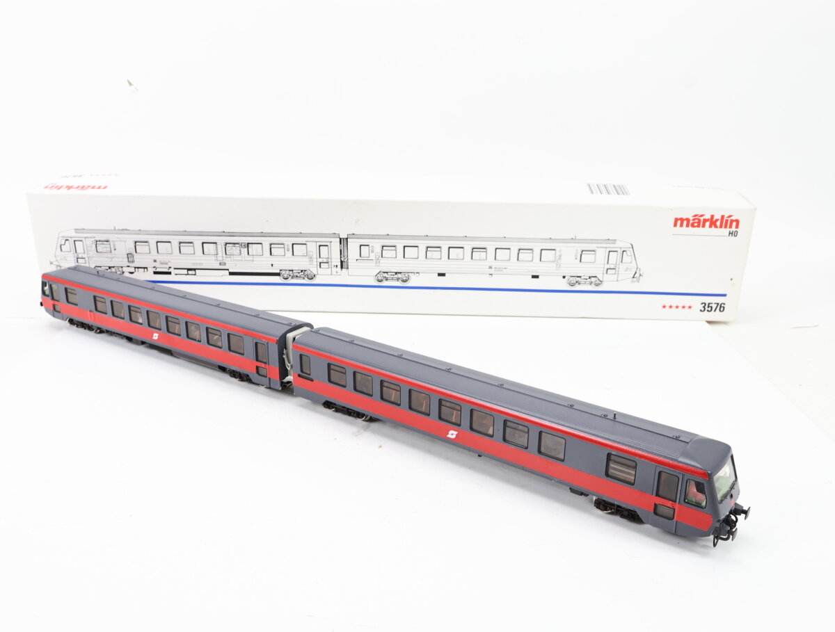 Märklin H0 Diesel-Triebwagenzug 2-tlg. rot-grau BR 628.2 ÖBB / Digita ...