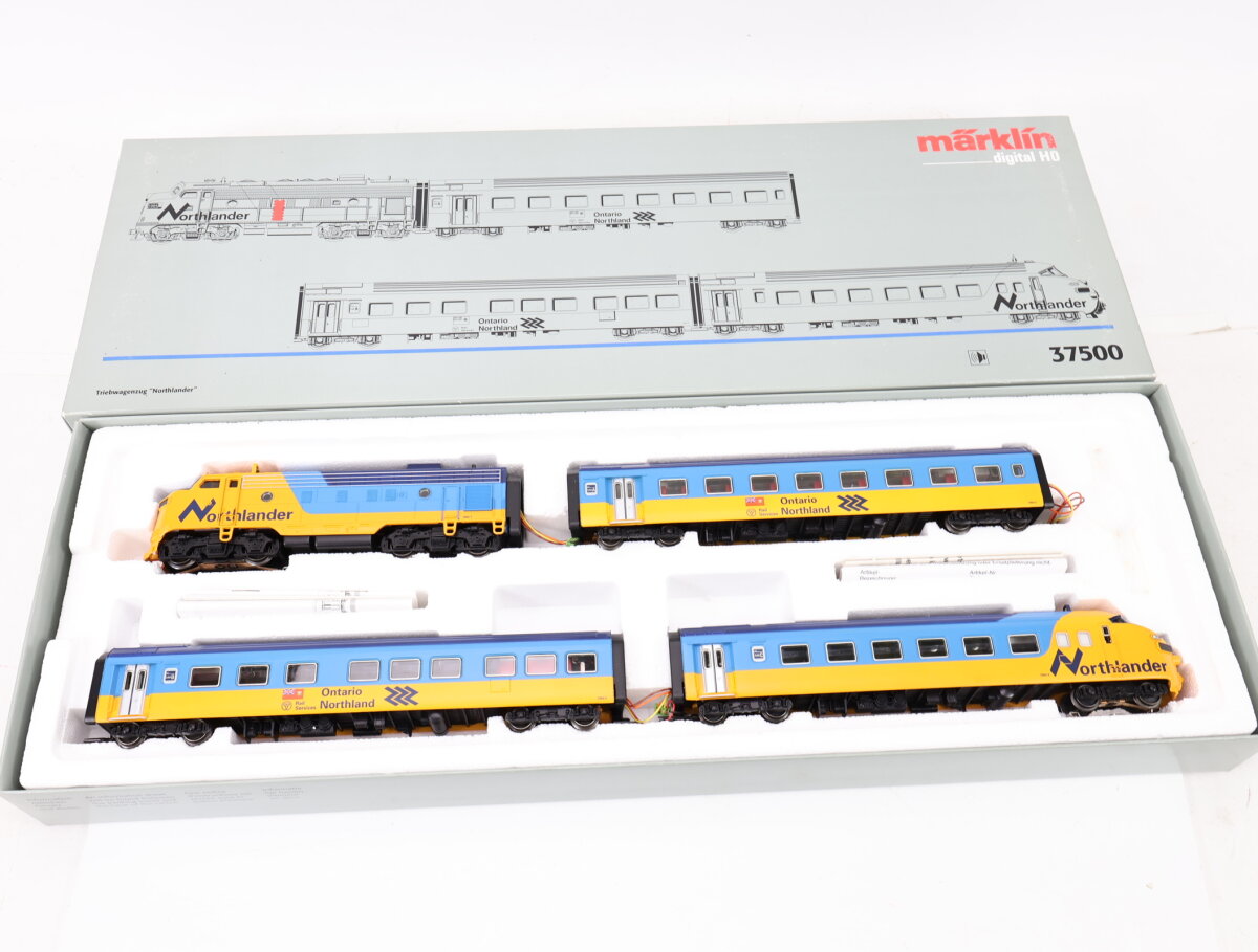 Märklin H0 37500 US Diesel-Triebwagenzug 4-tlg. "Northlander"