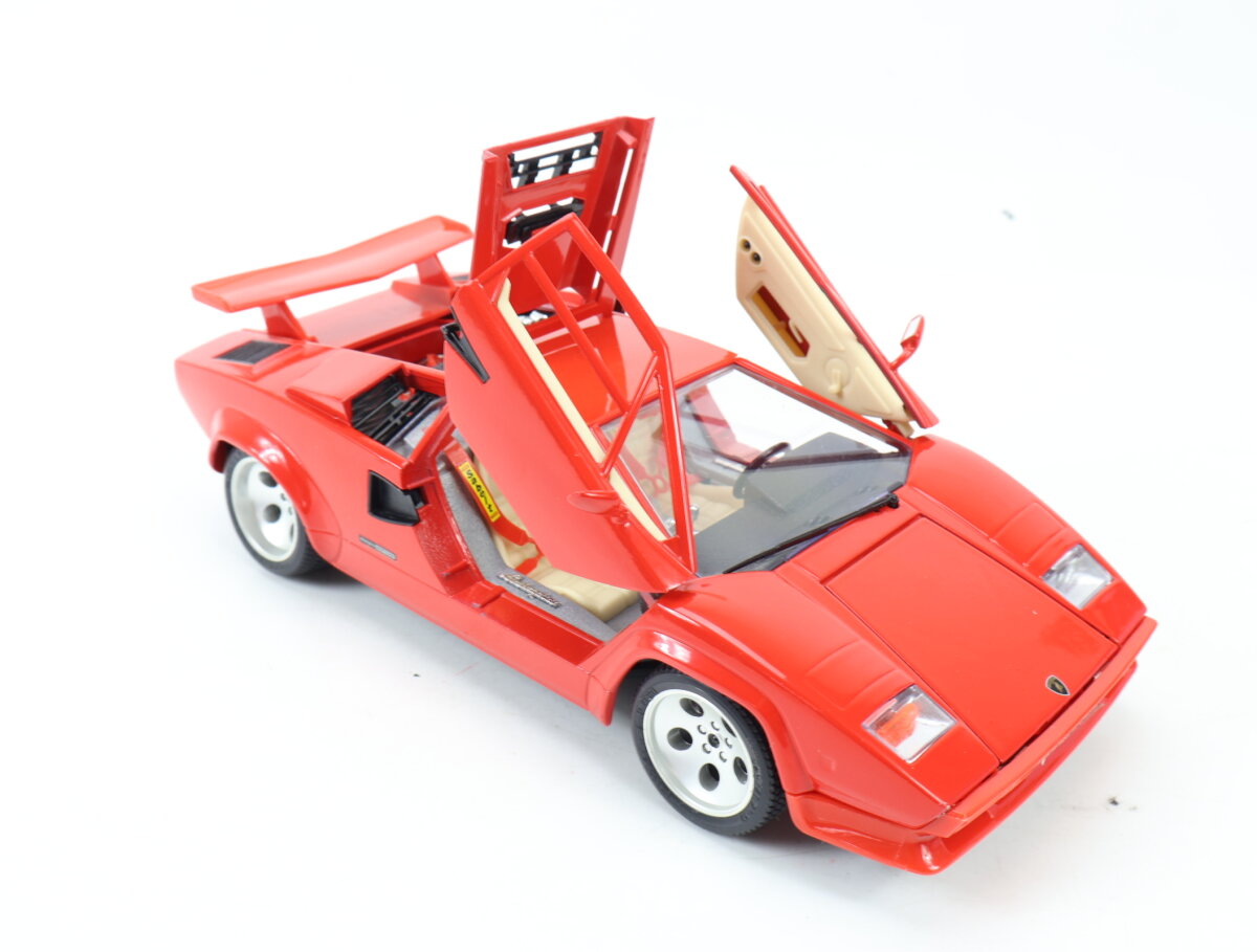 Bburago Modellauto PKW Lamborghini Contach 1988 1:18